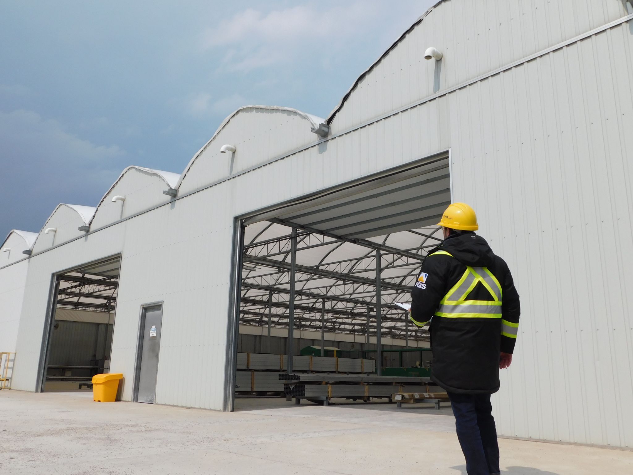 Climate-Adaptive Design: Engineering Greenhouses